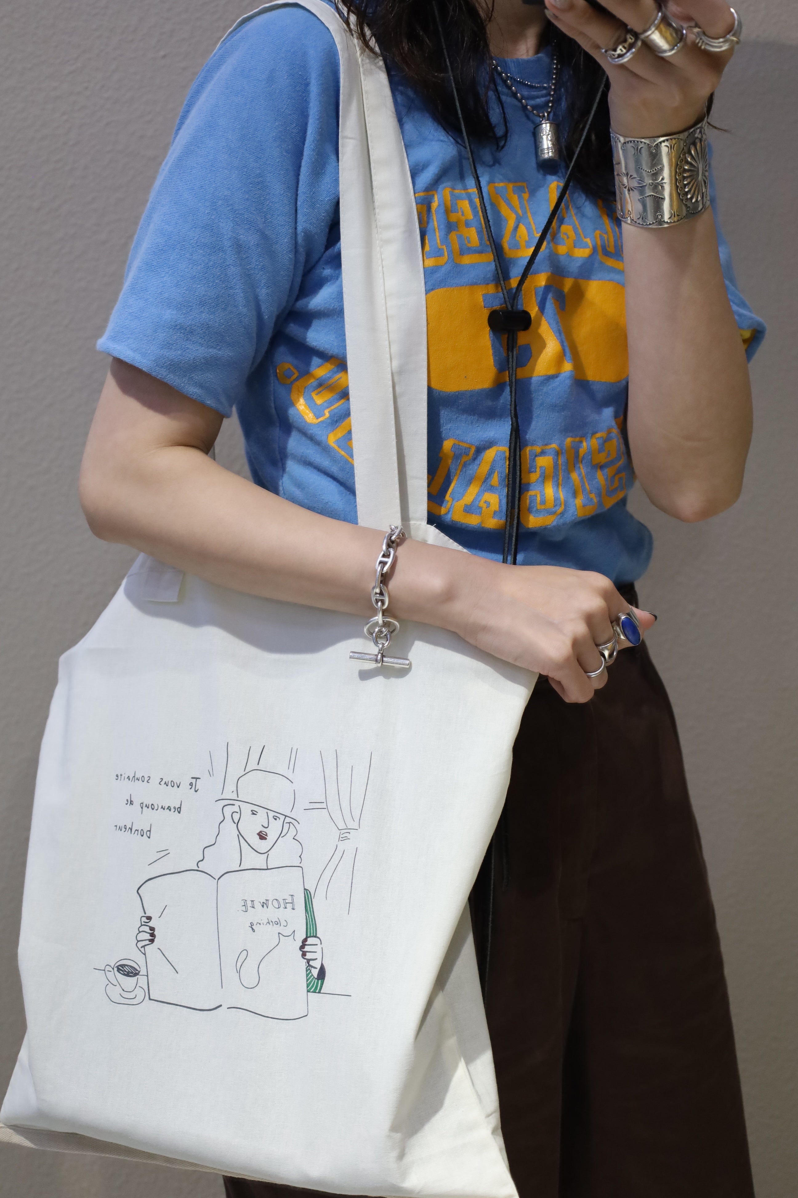 HOWIE tote bag (girl) – HOWIE CLOTHING